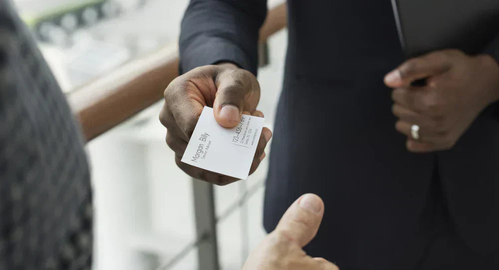 What To Put On Business Cards: The Ultimate Guide